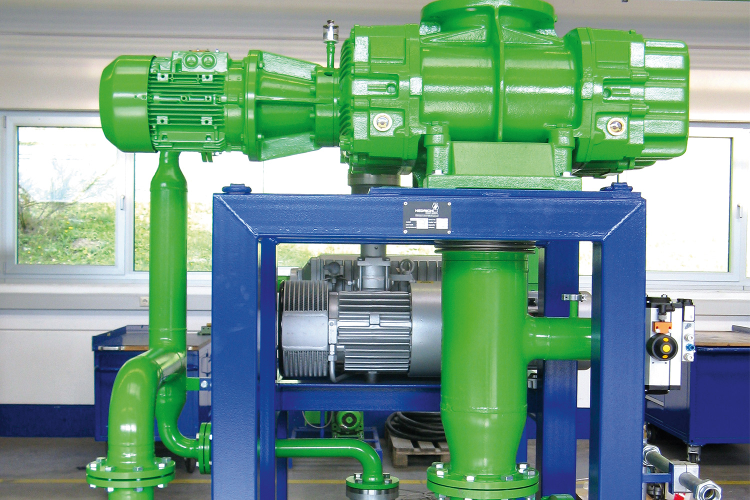 Vacuum Pumping Units